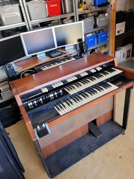 Hammond L100 series organs | Hammond Hire